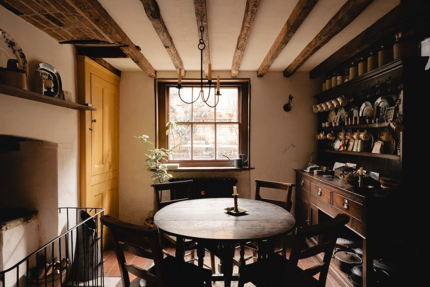 A Beautifully Conserved Georgian Home | London | E1