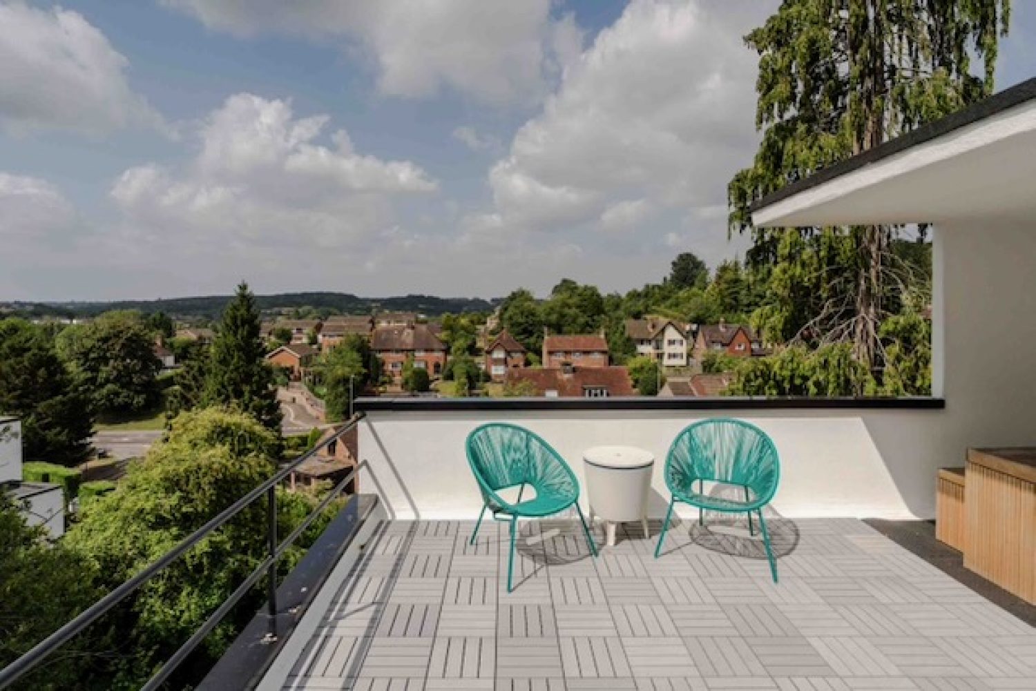 The Third Sunhouse - Pioneering modernist home | HP7 | For Sale
